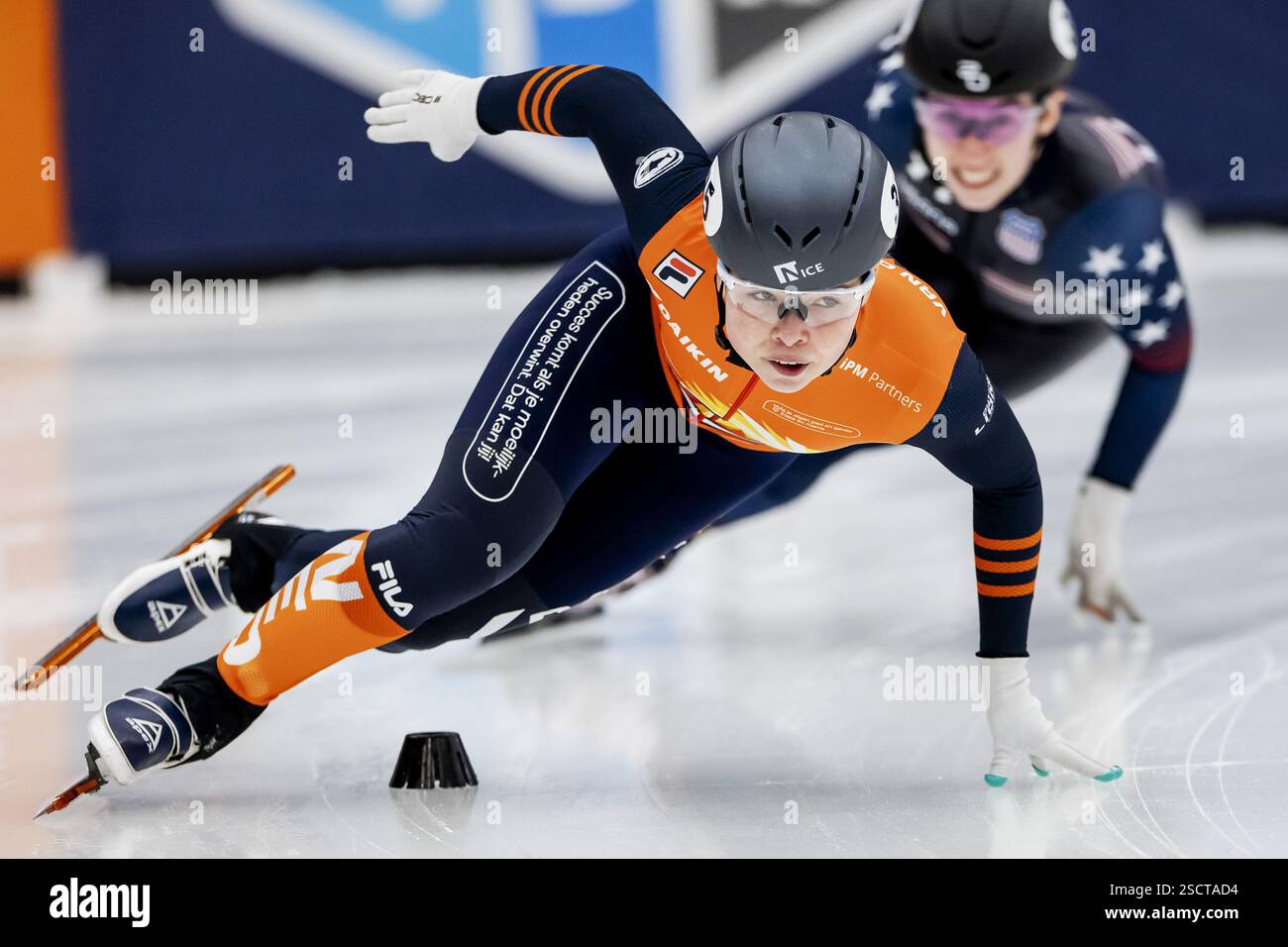 TILBURG - Diede van Oorschot (NED) in action on the 500 meters during ...