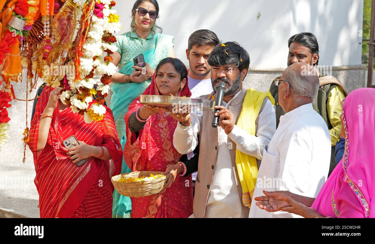 Life of hindu god ram hi-res stock photography and images - Alamy