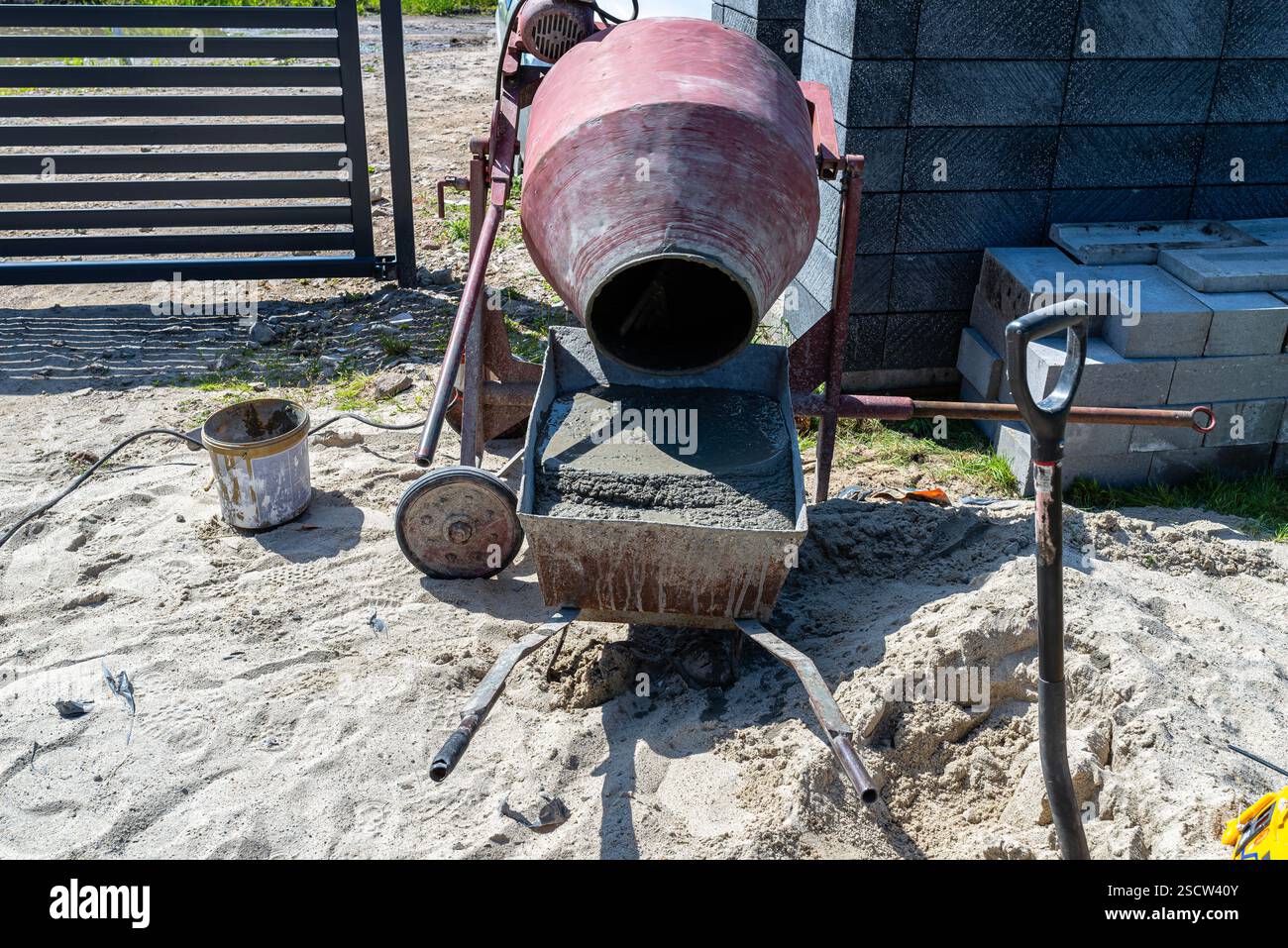 Construction materials cement mixer spinning hi-res stock photography ...