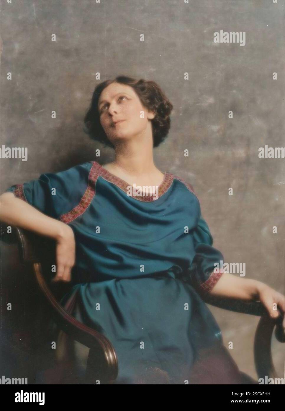 Duncan, Isadora, portrait photograph, between 1916 and 1918. (Colorised ...