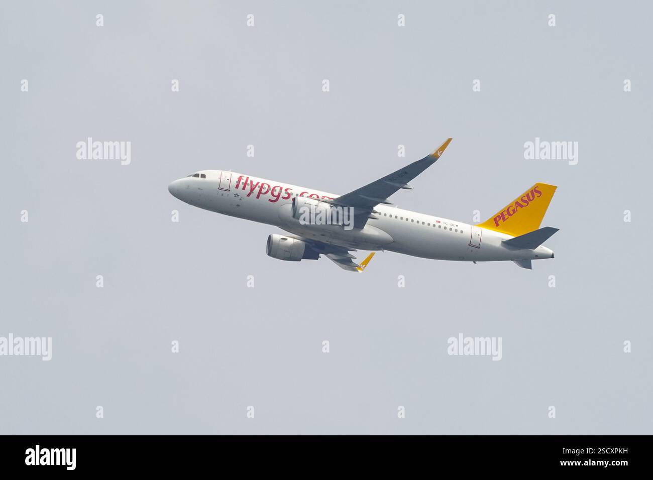 ISTANBUL, TURKIYE - SEPTEMBER 07, 2024: Pegasus Airlines Airbus A320-214 (7200) take-off from ...