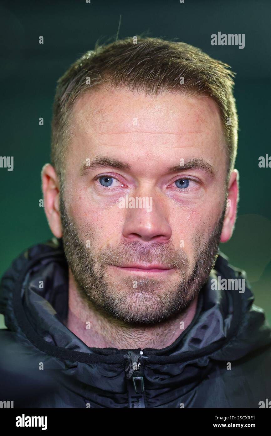 07 February 2025, Bavaria, Fürth: Soccer: Bundesliga 2, SpVgg Greuther ...