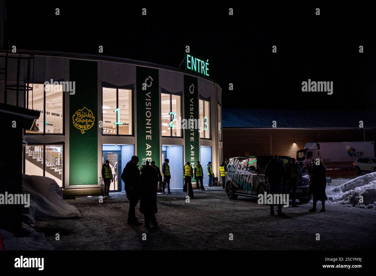 250207 Exteriör av Visionite arena inför ishockeymatchen i ...