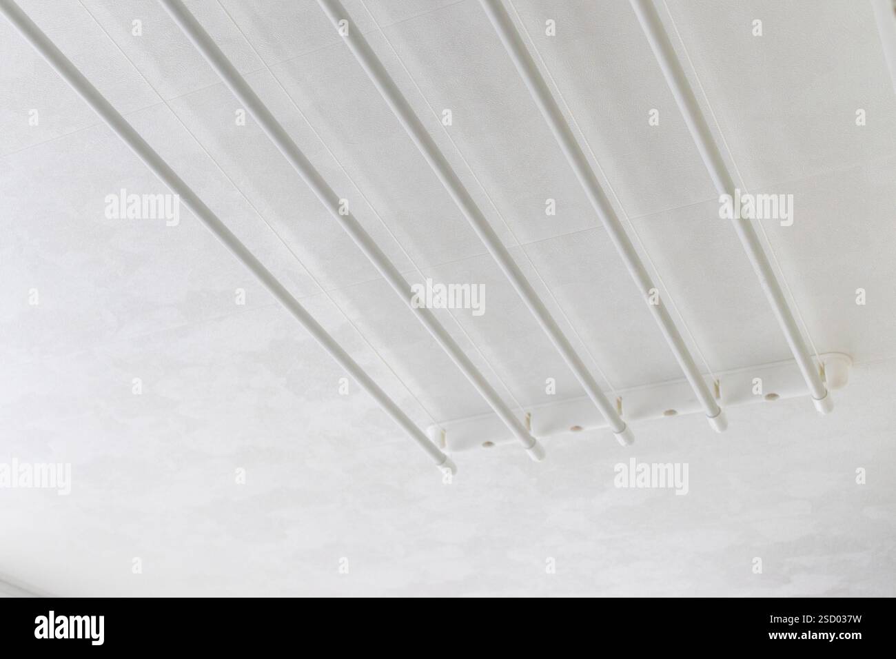 Modern overhead fixtures hi-res stock photography and images - Alamy