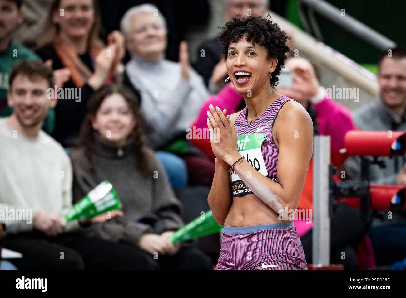 Mihambo, Malaika (GER) springt im 3. Versuch 7,07m; init Indoor Meeting ...