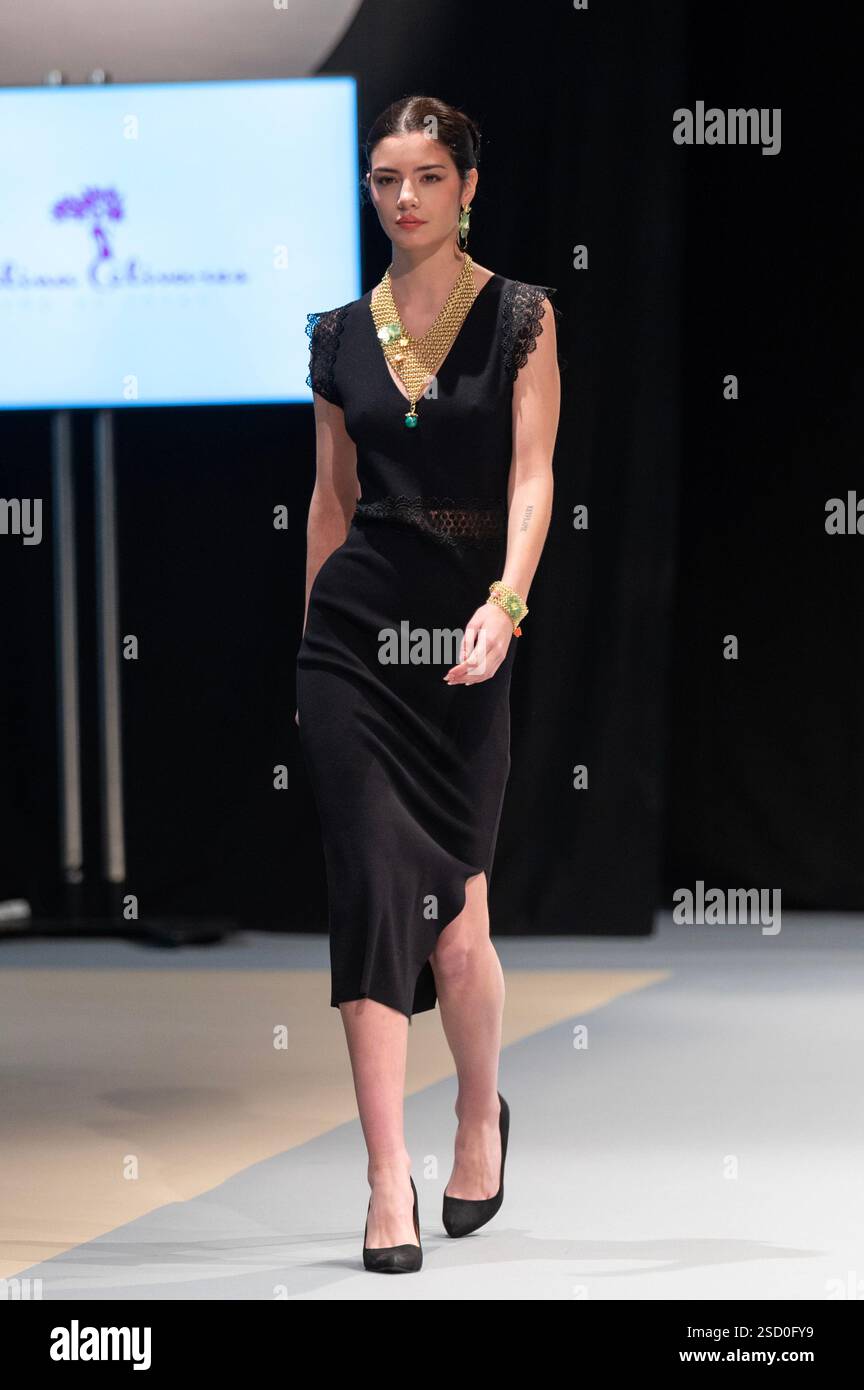 Madrid, Madrid, Spain. 7th Feb, 2025. ISABEL ALVAREZ BARRAGAN modelo ...