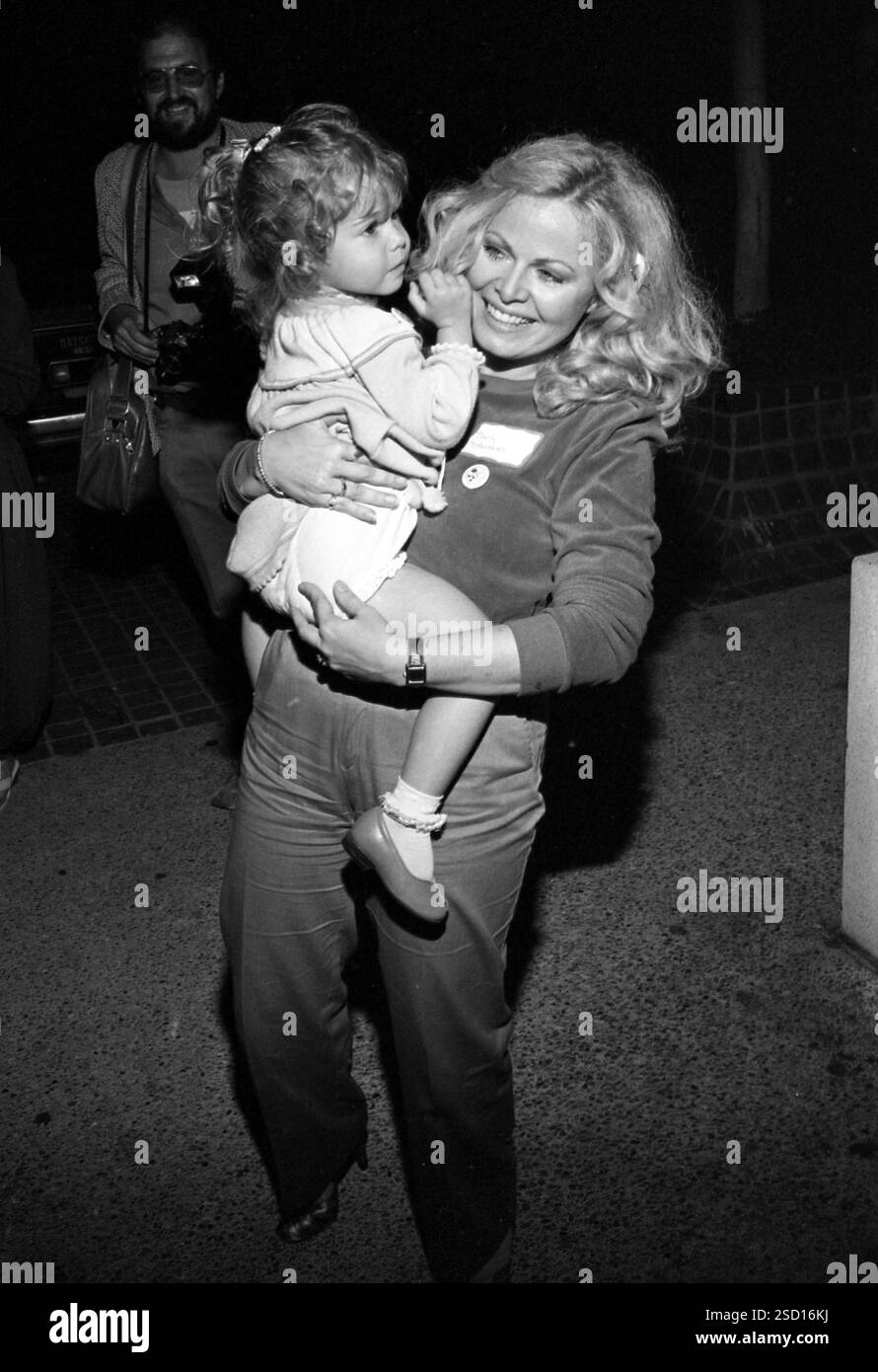 Sally Struthers and daughter Samantha Circa 1980's Credit: Ralph ...