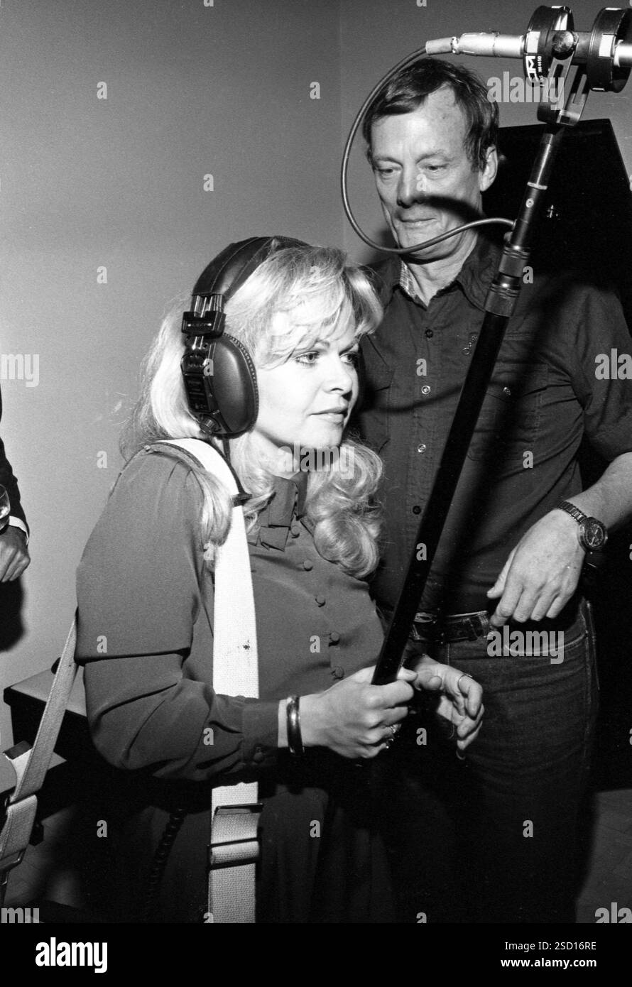 Sally struthers 1981 hi-res stock photography and images - Alamy