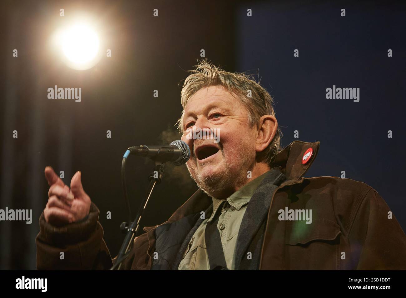 Bratislava, Slovakia. 07th Feb, 2025. A crowd of people today again ...