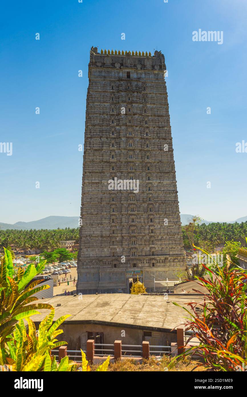 MURUDESHWAR, INDIA - MARCH 12 2017: Gopuram of Murudeshwar Temple was ...
