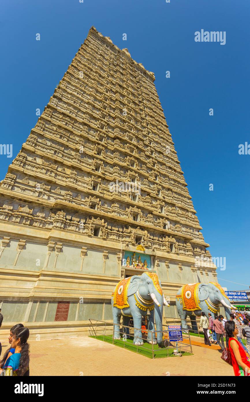 MURUDESHWAR, INDIA - MARCH 12 2017: Gopuram of Murudeshwar Temple was ...