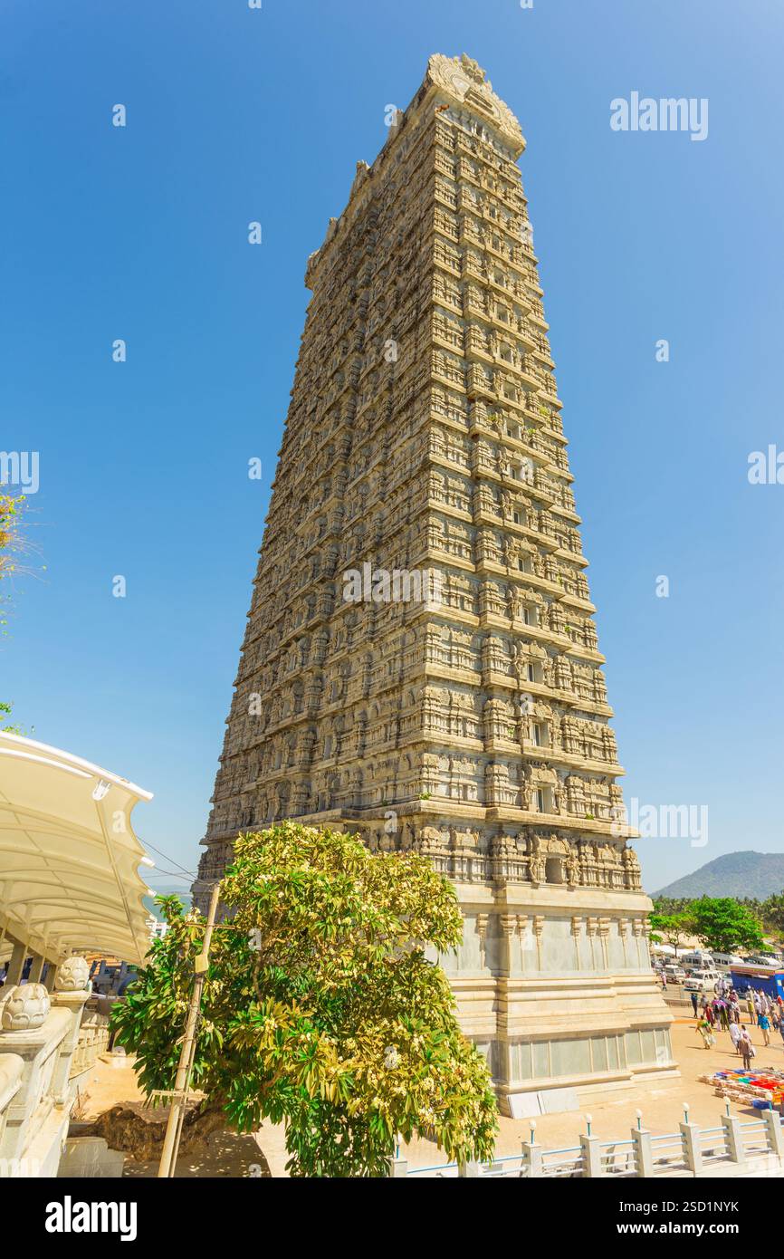 MURUDESHWAR, INDIA - MARCH 12 2017: Gopuram of Murudeshwar Temple was ...
