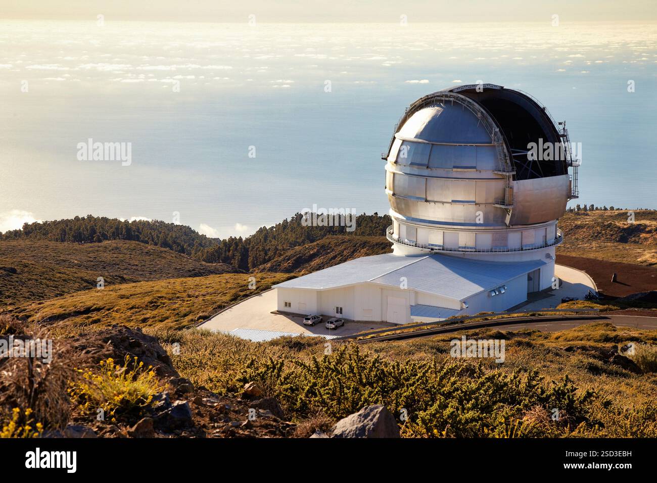 The Gran Telescopio CANARIAS GTC, Roque de los Muchachos Observatory ...