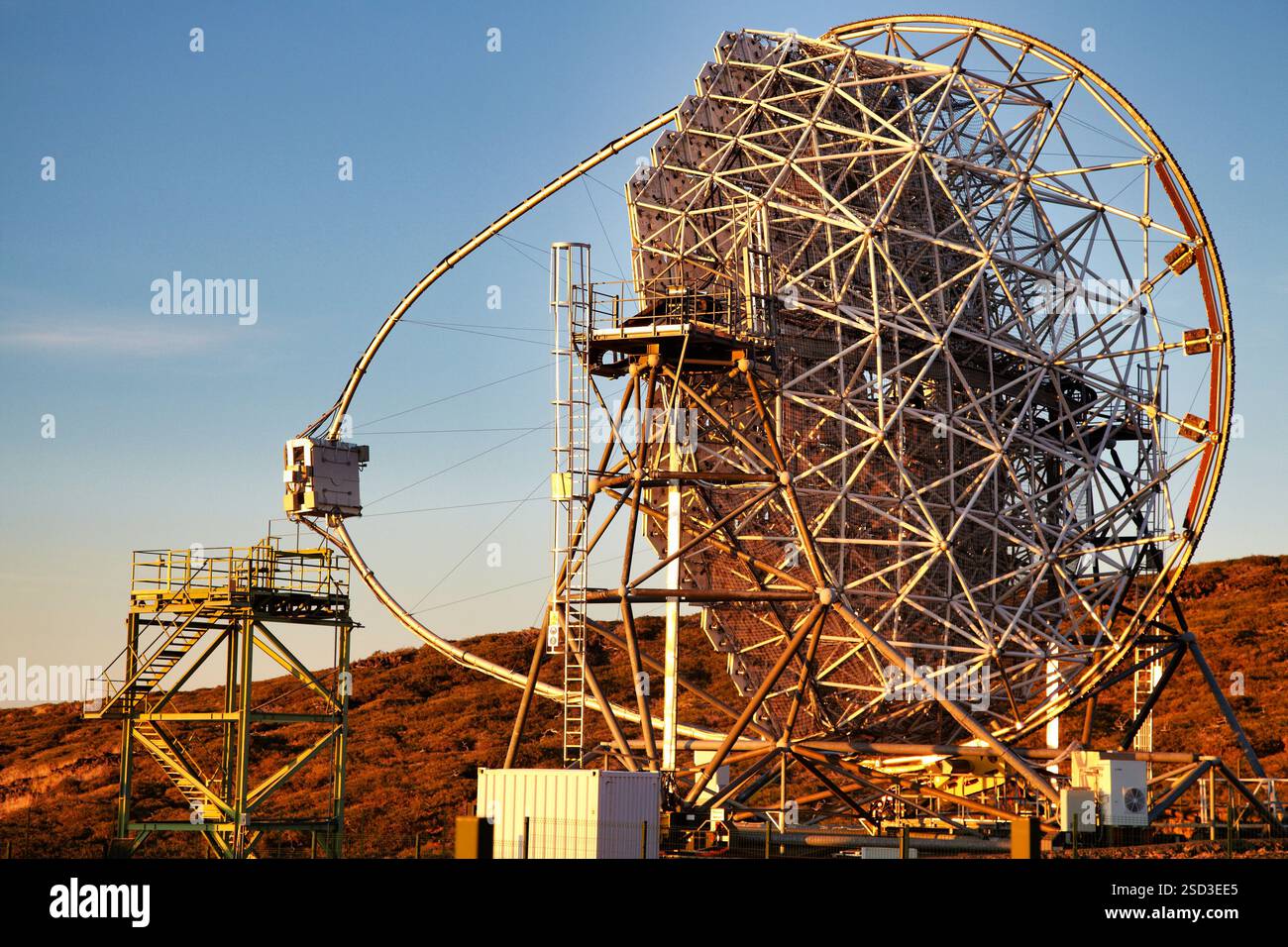 Cherenkov radiation hi-res stock photography and images - Alamy