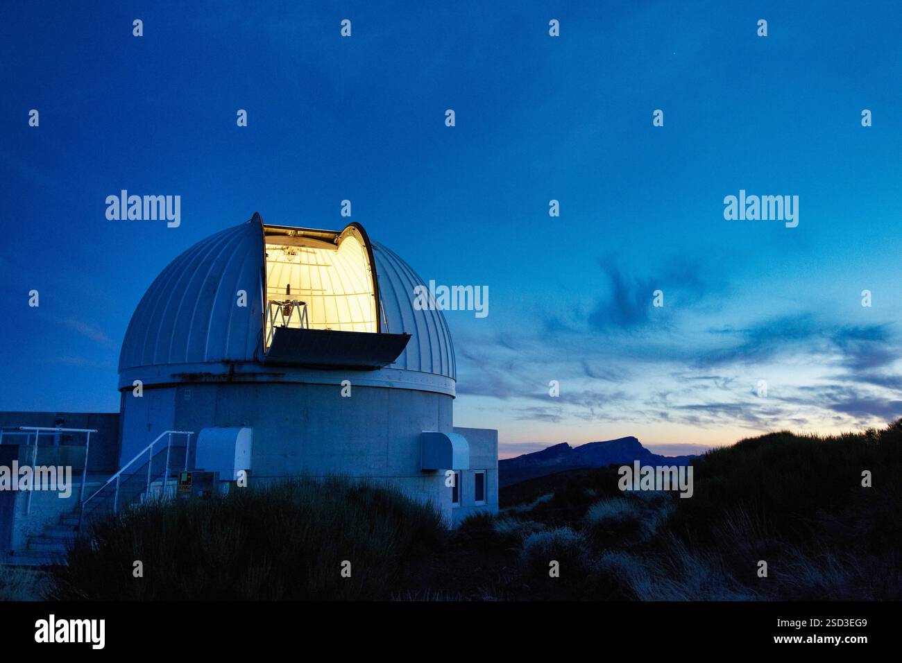 The IAC-80 Telescope, Observatorio del Teide, Tenerife, Canary Islands ...