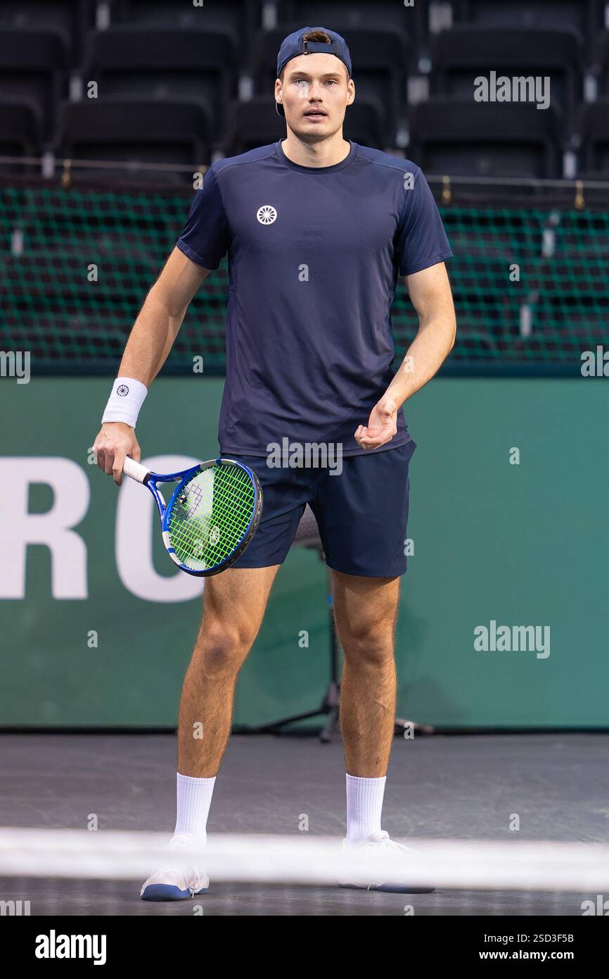 Mark wallner hi-res stock photography and images - Alamy