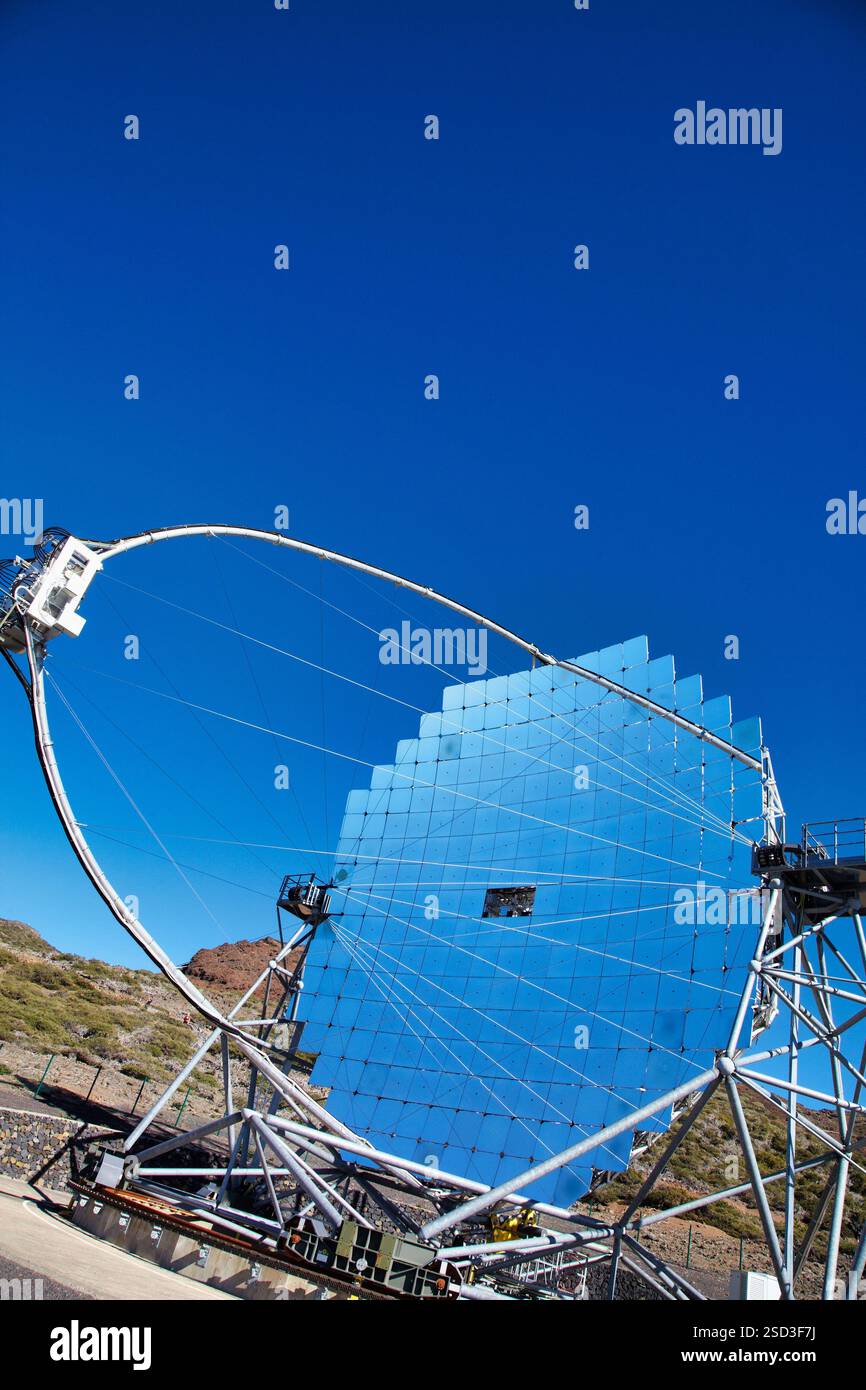 The MAGIC Telescopes, Roque de los Muchachos Observatory, La Palma ...