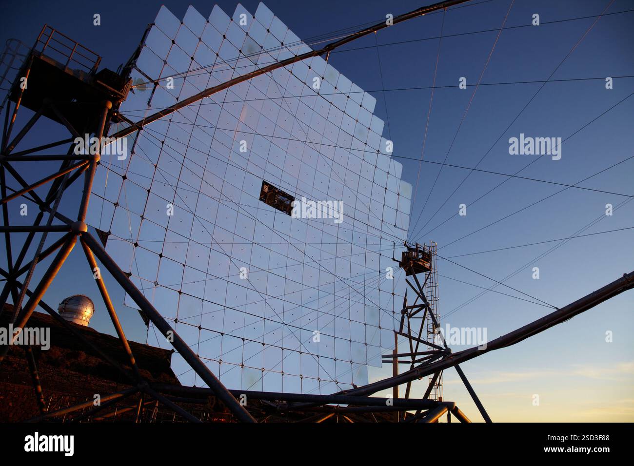 The MAGIC Telescopes, Roque de los Muchachos Observatory, La Palma ...