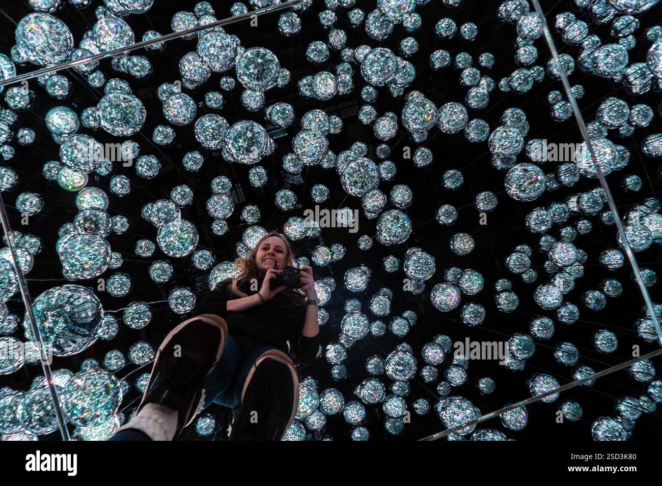 teamlabs lights and color in Tokyo Stock Photo - Alamy