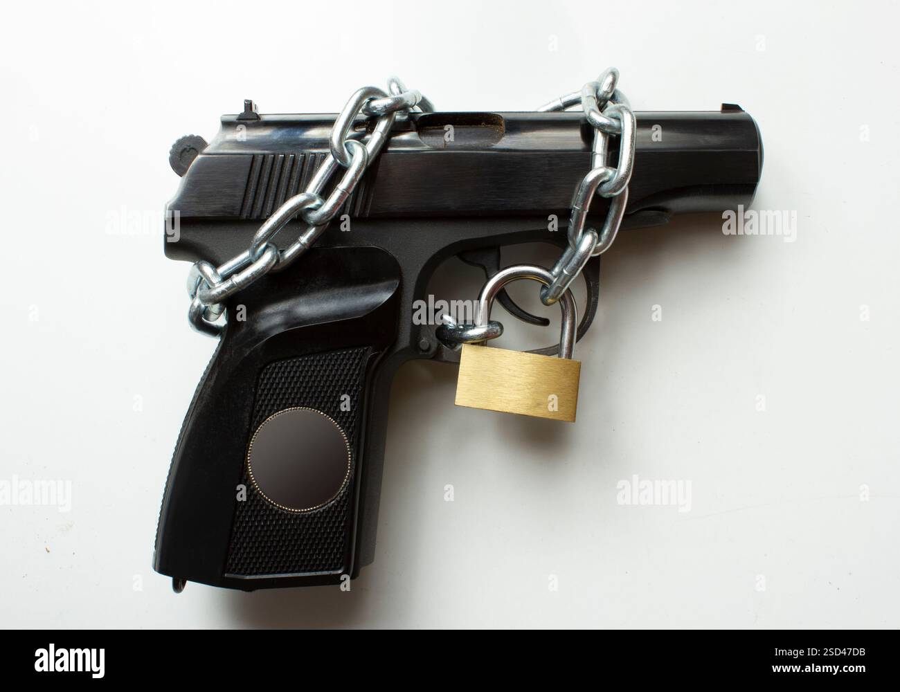 Padlock chain fire hi-res stock photography and images - Alamy