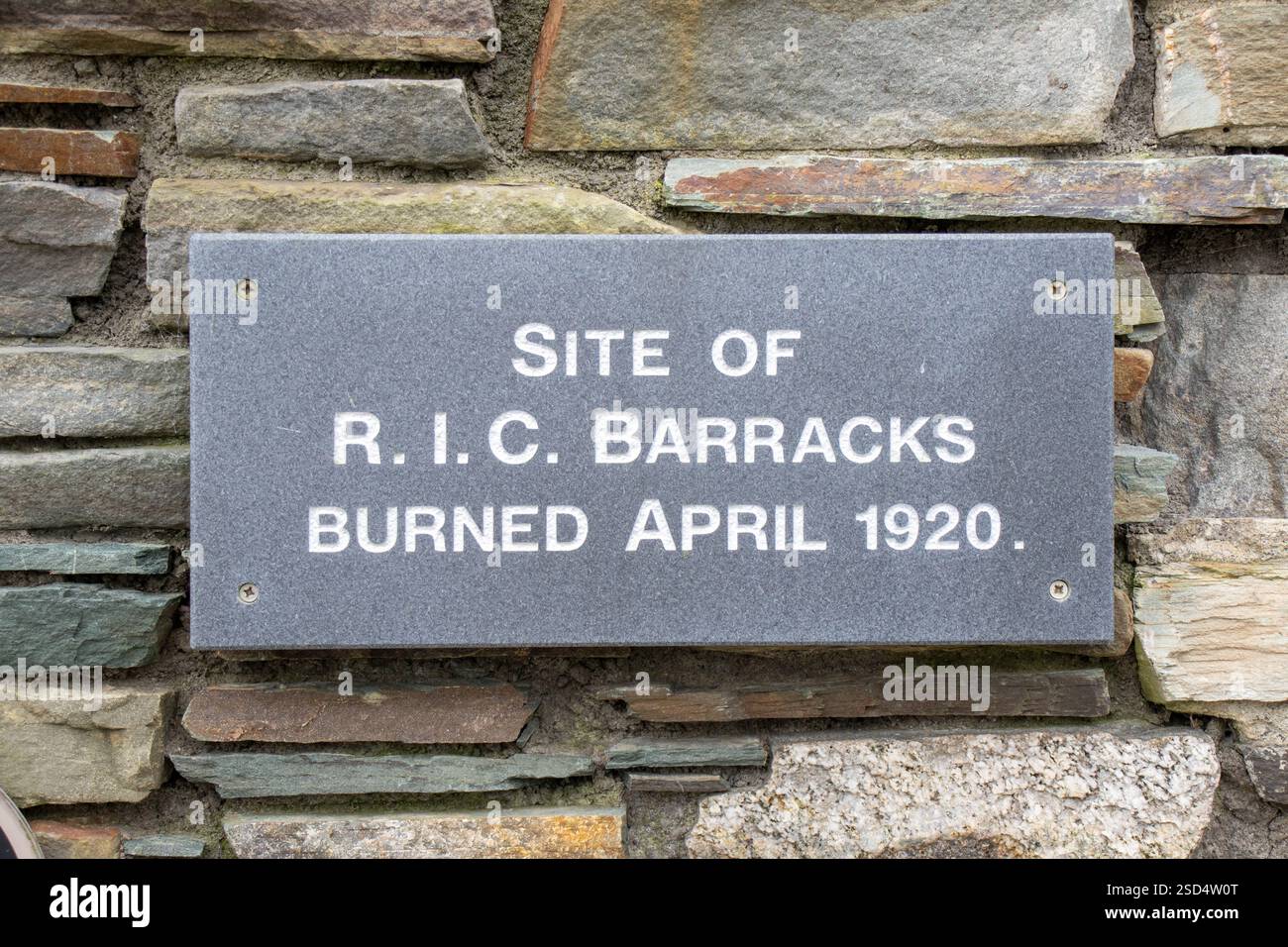 Wall Plaque on the site of a Royal Irish Constabulary Barracks burnt ...