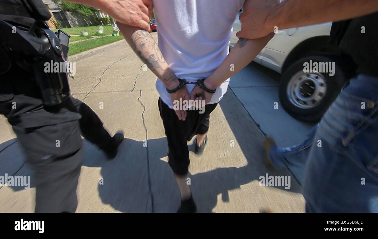 The HSI Gang Unit along with member of the Carrollton, Texas Marshals ...