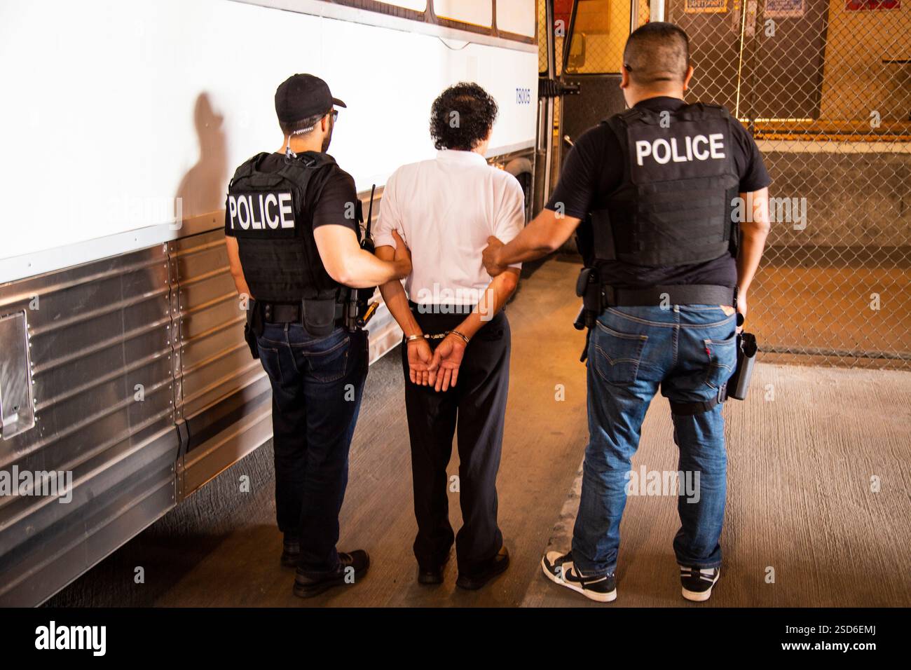 .S. Immigration and Customs Enforcement (ICE) arrested 39 fugitives ...