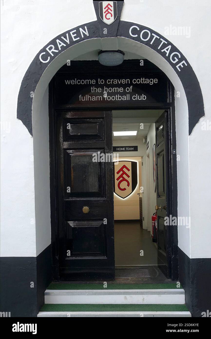 Craven cottage entrance hi-res stock photography and images - Alamy