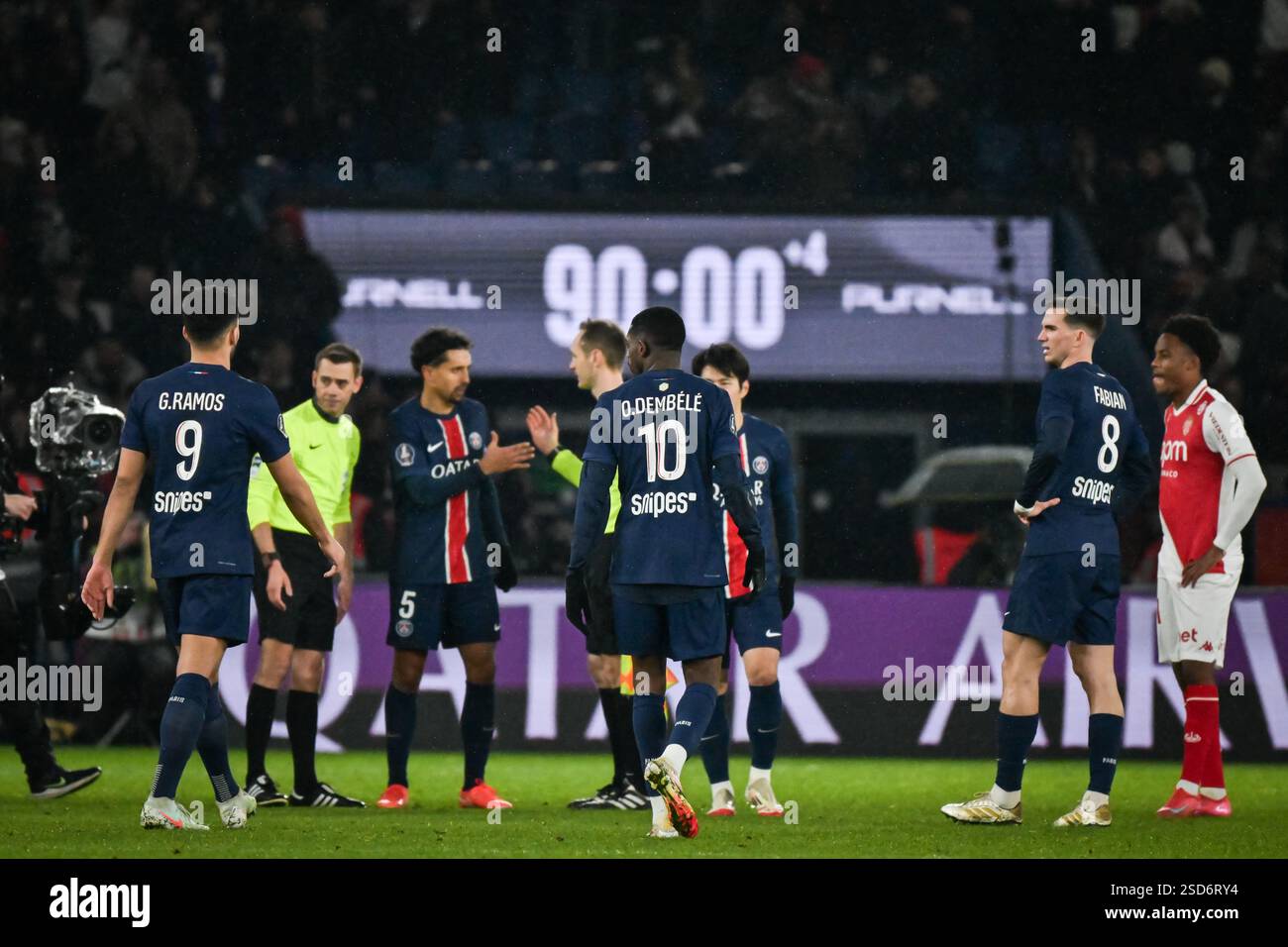 Paris, France. 08th Feb, 2025. Paris Saint-Germain's players celebrate ...