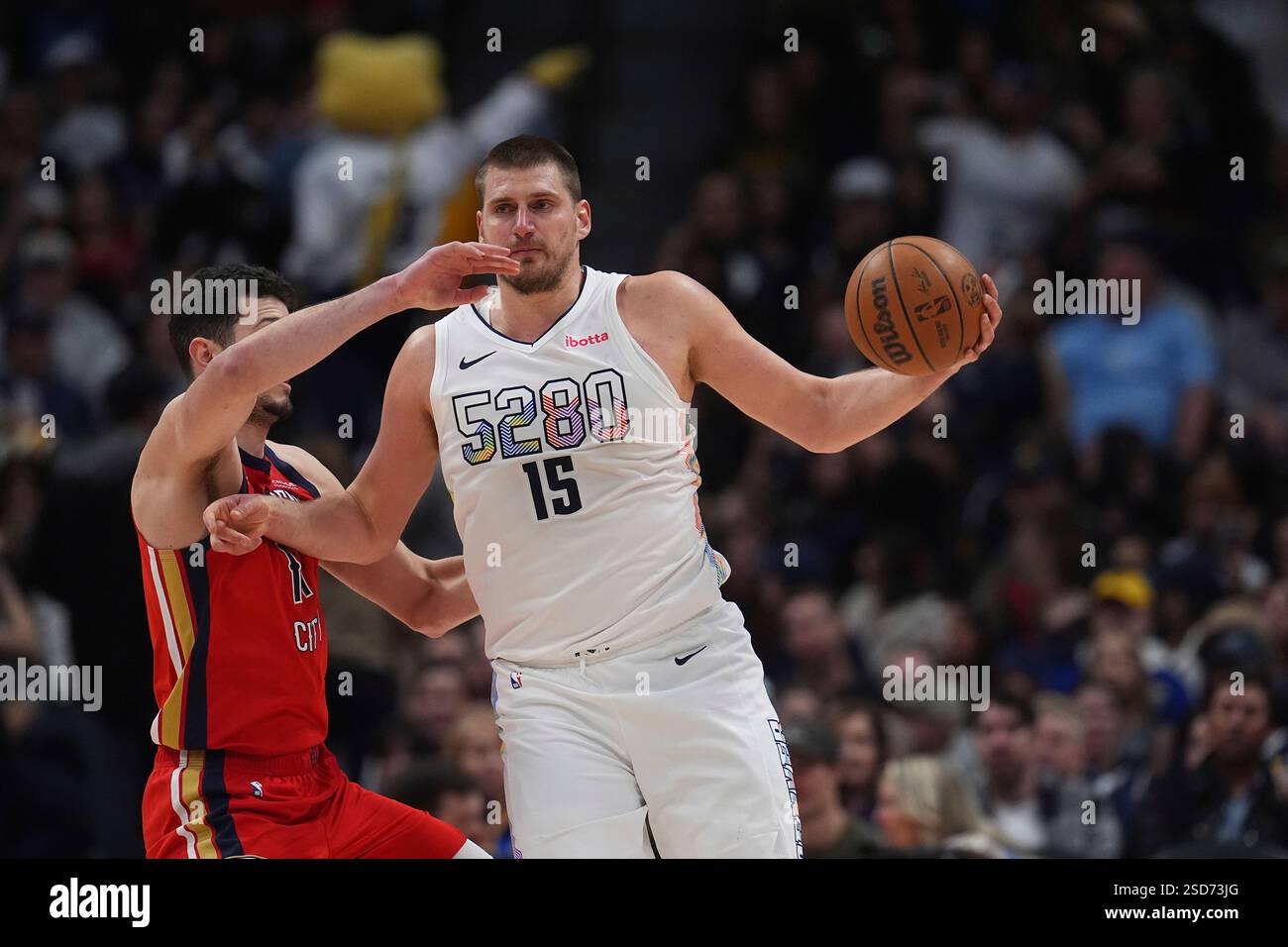Denver Nuggets center Nikola Jokic (15) and New Orleans Pelicans center ...