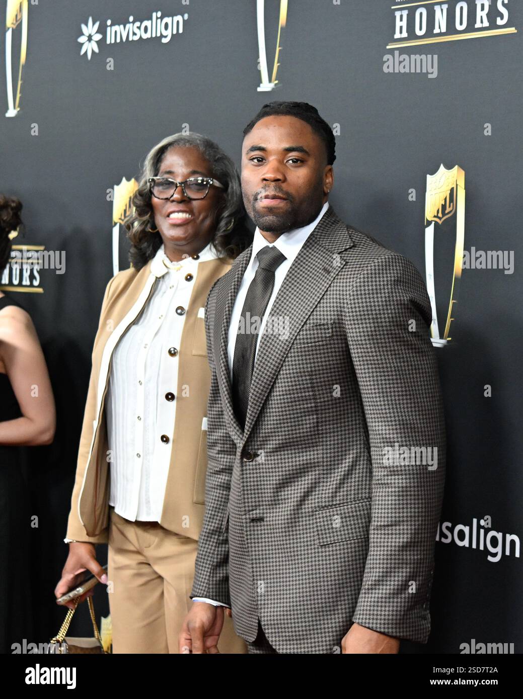 Saenger Theatre. 6th Feb, 2025. New Orleans LA; Kenny Moore II and his ...