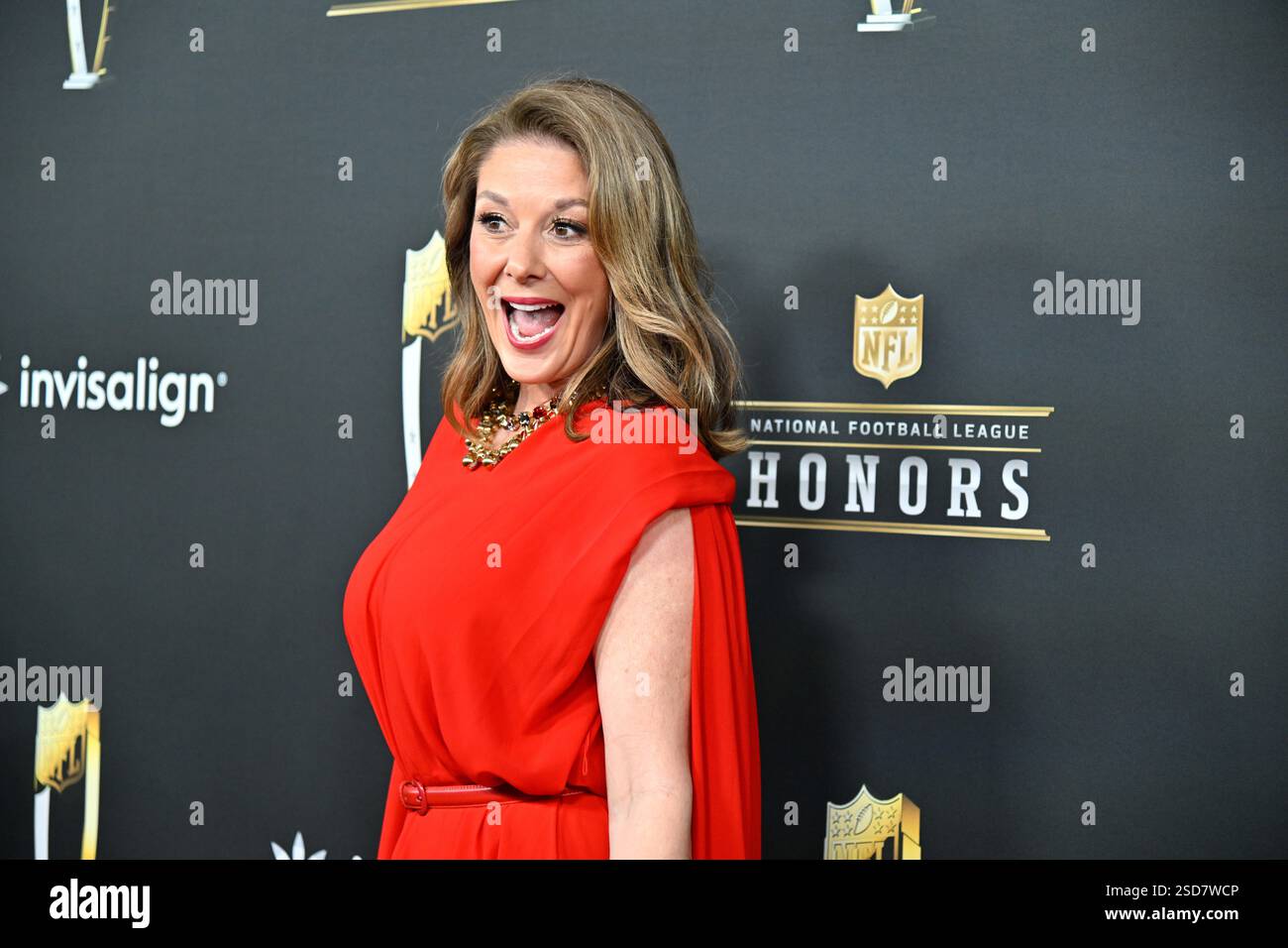 Saenger Theatre. 6th Feb, 2025. New Orleans LA; Randi Mahomes poses on ...