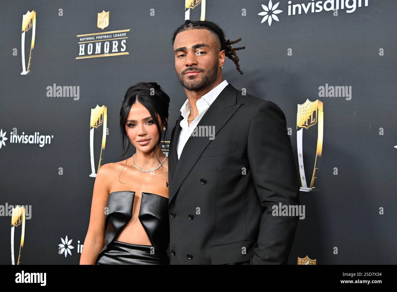 Saenger Theatre. 6th Feb, 2025. New Orleans LA; Fred Warner and his ...