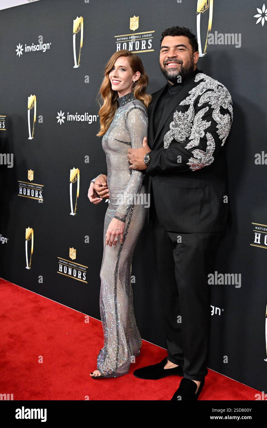 Saenger Theatre. 6th Feb, 2025. New Orleans LA; Cam Heyward and his ...