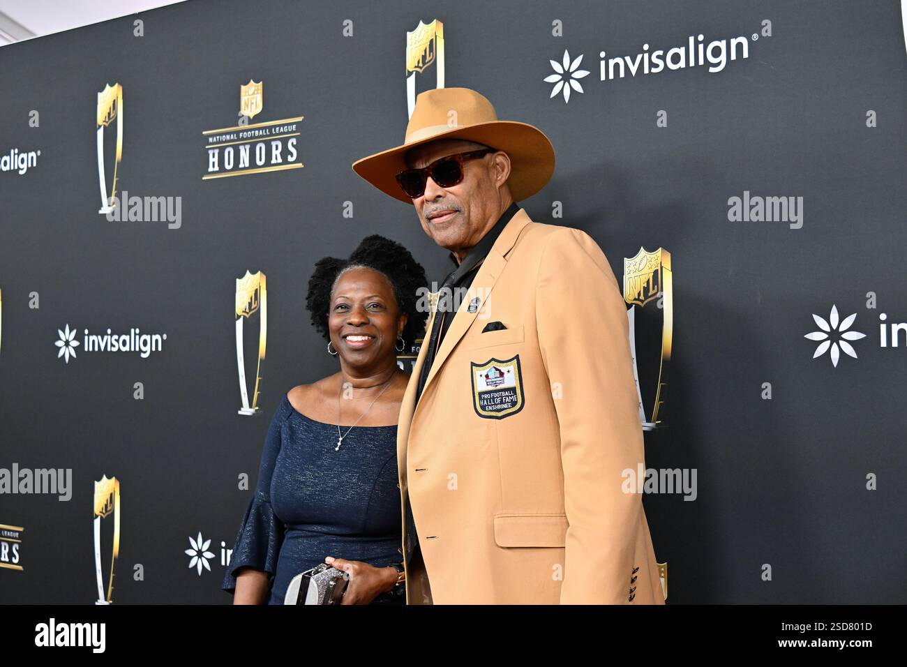 Saenger Theatre. 6th Feb, 2025. New Orleans LA; Robert Brazile and his ...