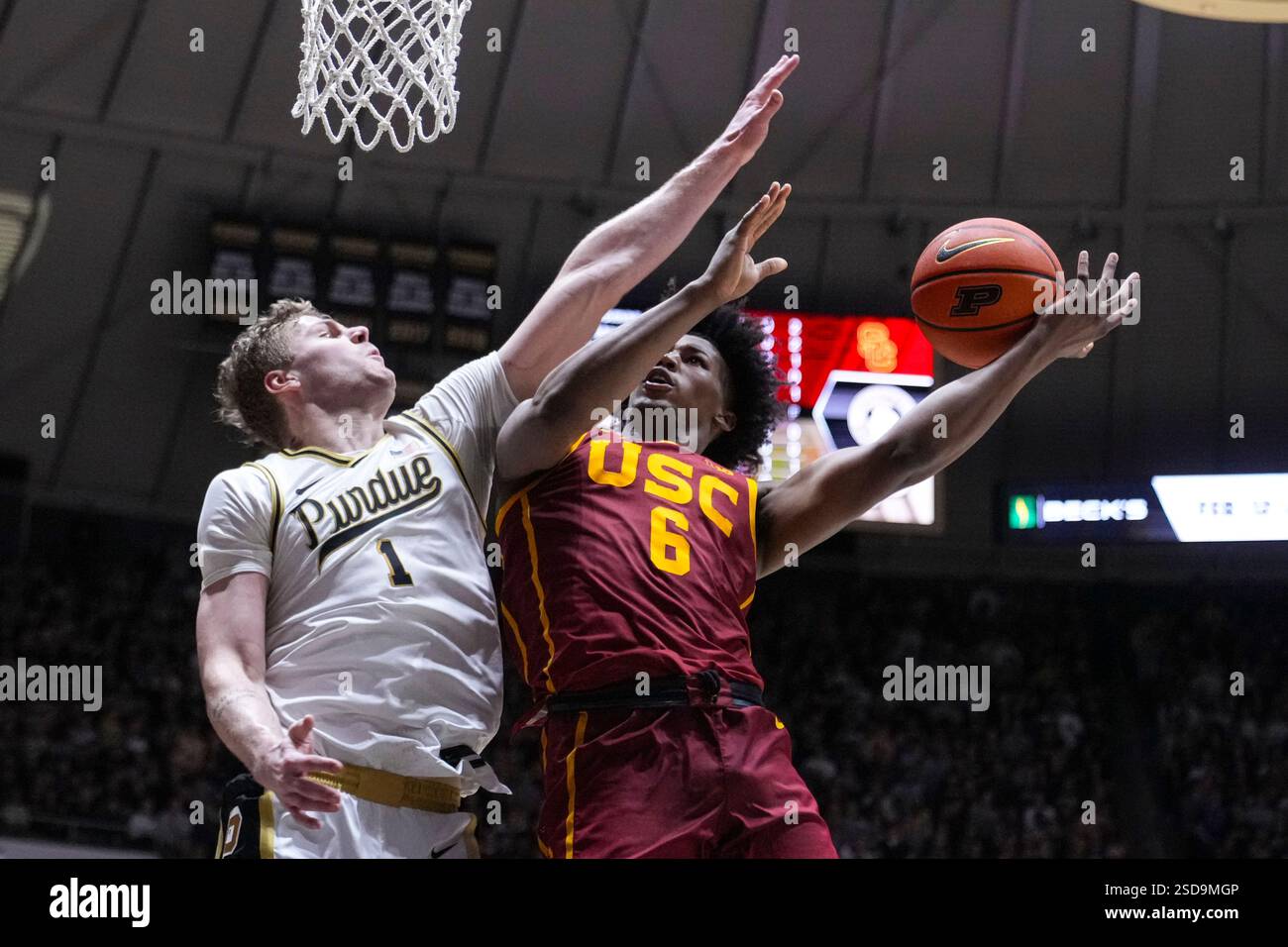 Southern California guard Wesley Yates III (6) shoots over Purdue ...
