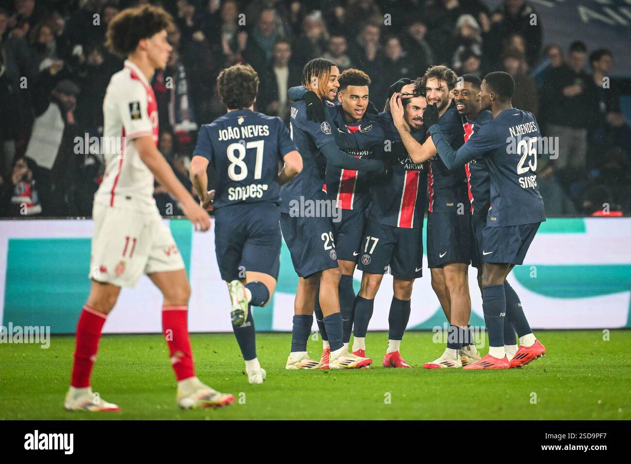 Paris, France, France. 7th Feb, 2025. Vitor MACHADO FERREIRA (Vitinha ...