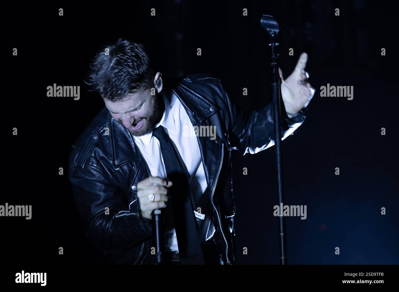 London, United Kingdom. 7th February 2025. Marc E Bassy warms up the ...