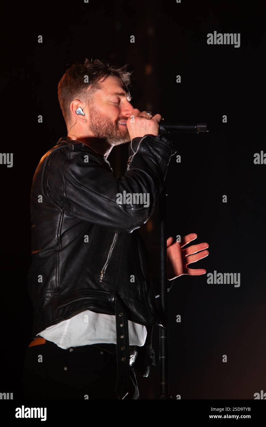 London, United Kingdom. 7th February 2025. Marc E Bassy warms up the ...