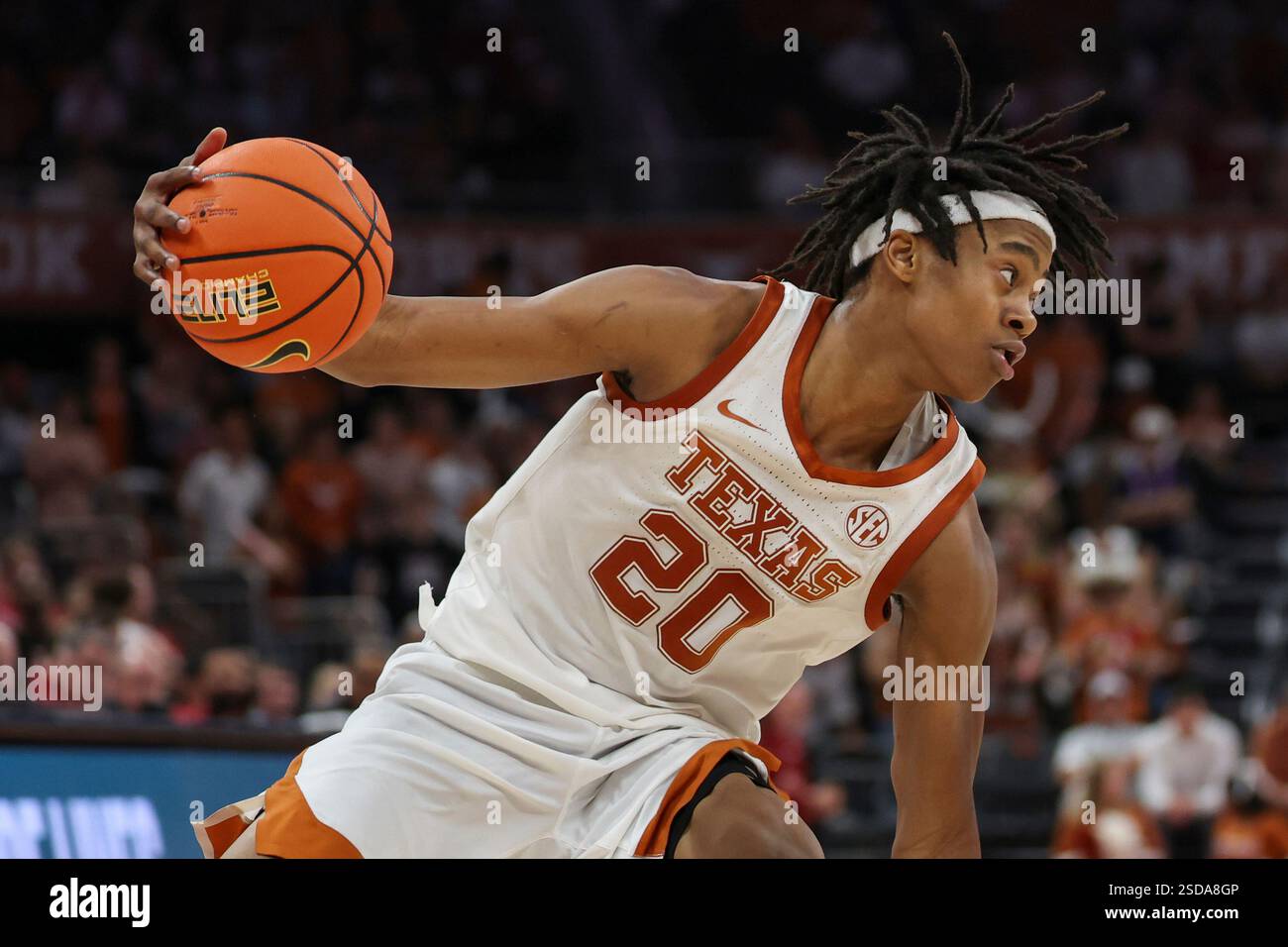 AUSTIN, TX - FEBRUARY 05: Texas Longhorns guard Tre Johnson (20 ...