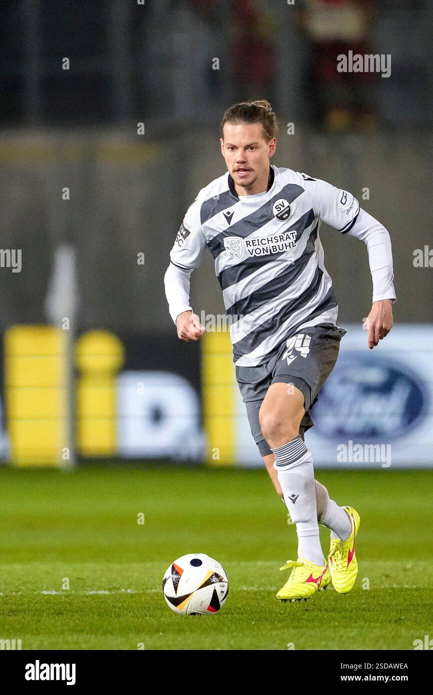 Sandhausen, Deutschland. 07th Feb, 2025. Patrick Greil (SVS, 24), am ...