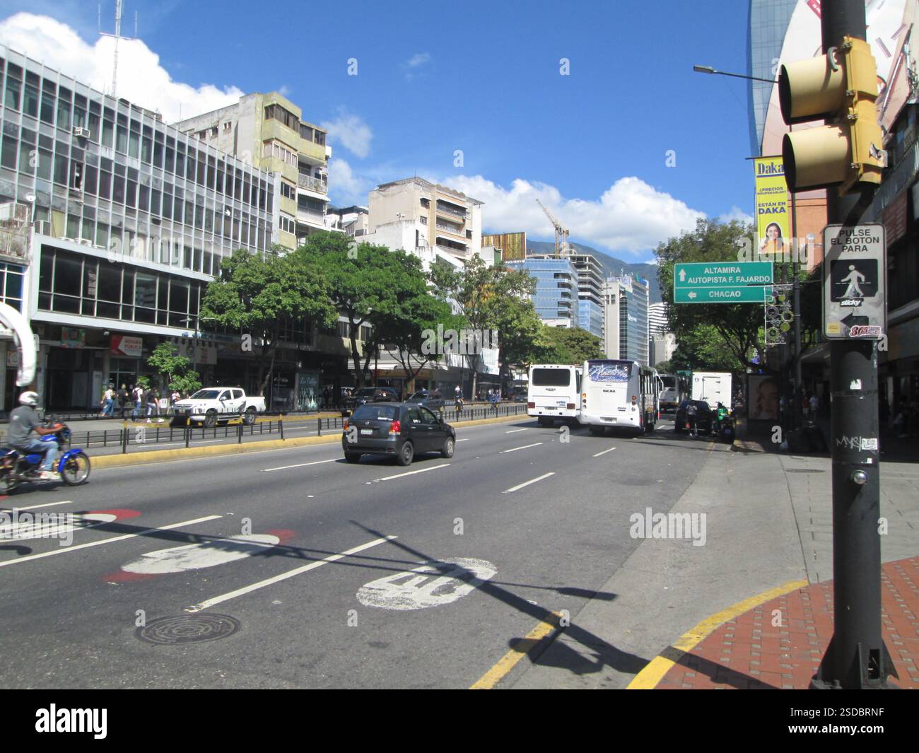 Av Francisco de Miranda Chacao.Editorial. Venezuela, Caracas December ...