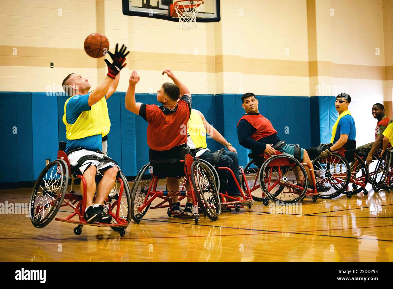 U s military members camp hi-res stock photography and images - Alamy