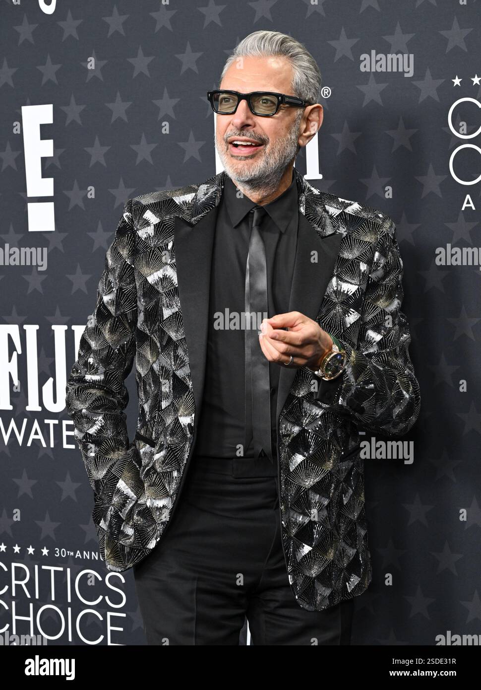 Santa Monica, USA. 07th Feb, 2025. Jeff Goldblum arriving to the 30th ...