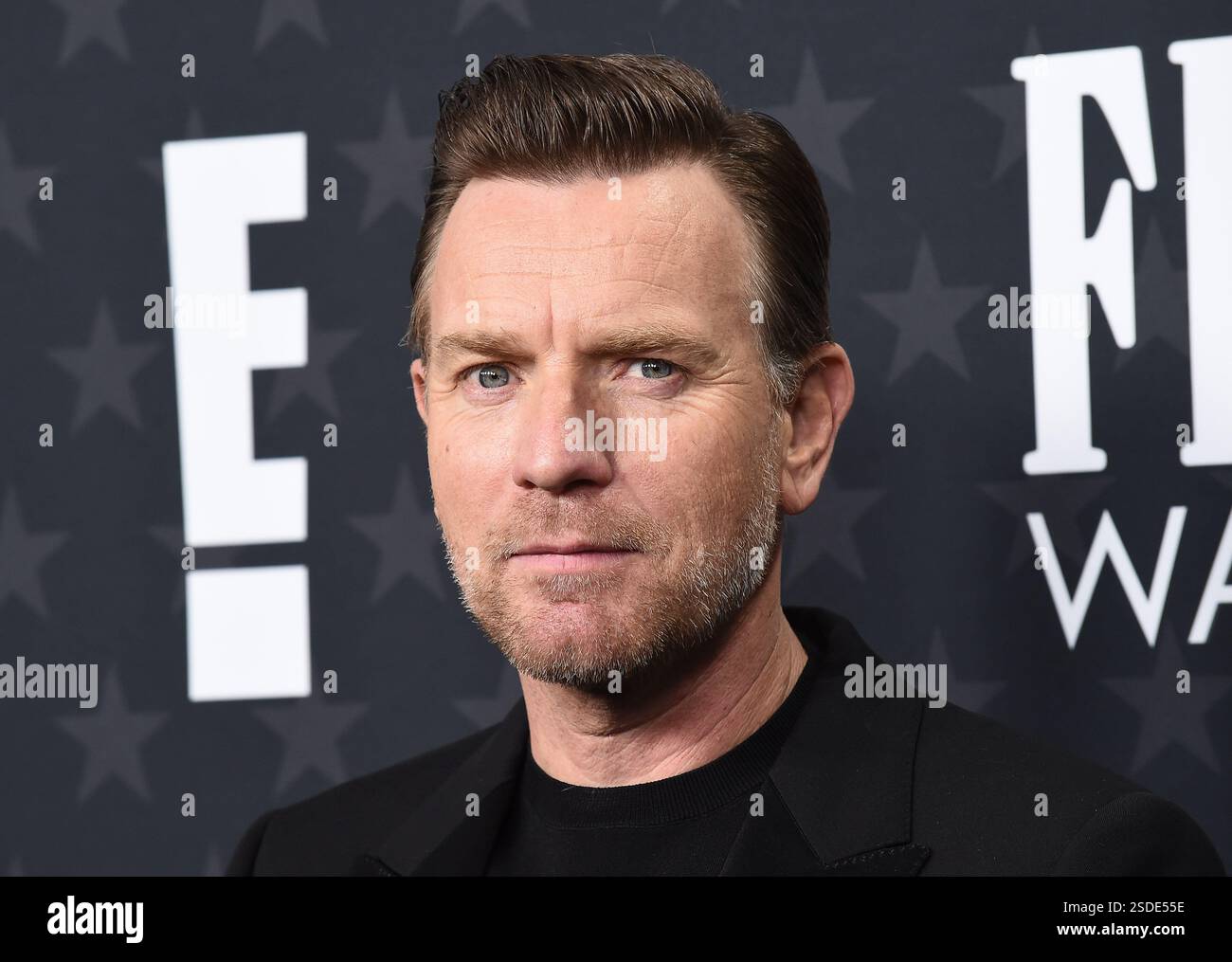 Santa Monica, USA. 07th Feb, 2025. Ewan McGregor arriving to the 30th ...