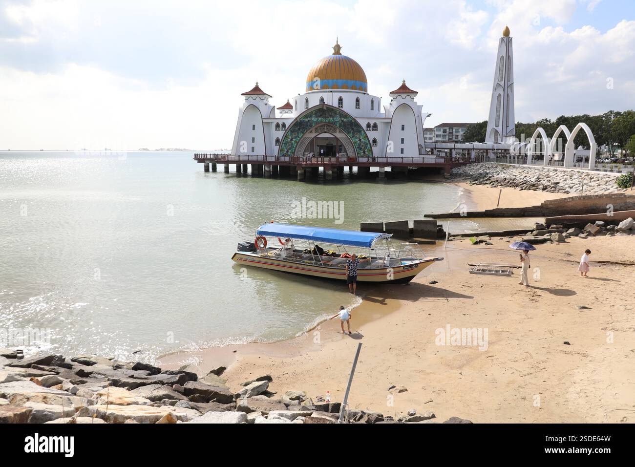 Malacca Straits Mosque (Malay: Masjid Selat Melaka) is a mosque located on the man-made Malacca ...