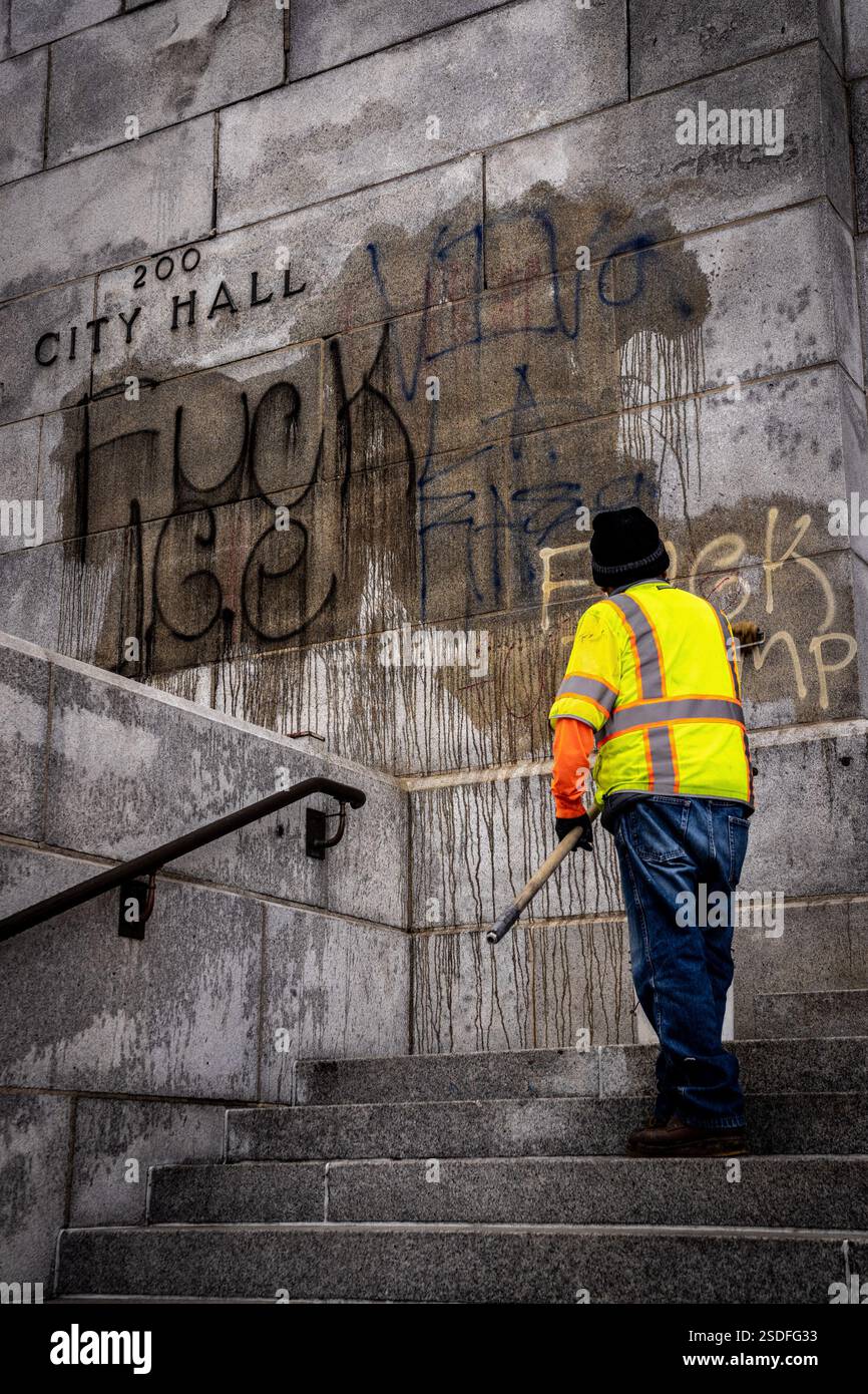 Los Angeles, California, USA. 7th Feb, 2025. City employee prepares ...