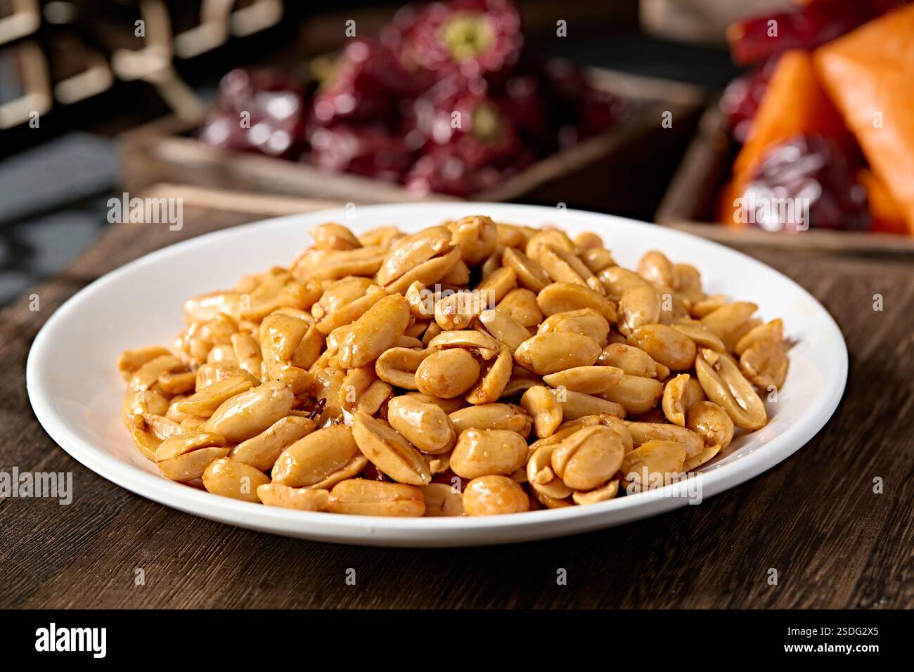 Drunkard Crispy Spicy Peanuts Stock Photo - Alamy