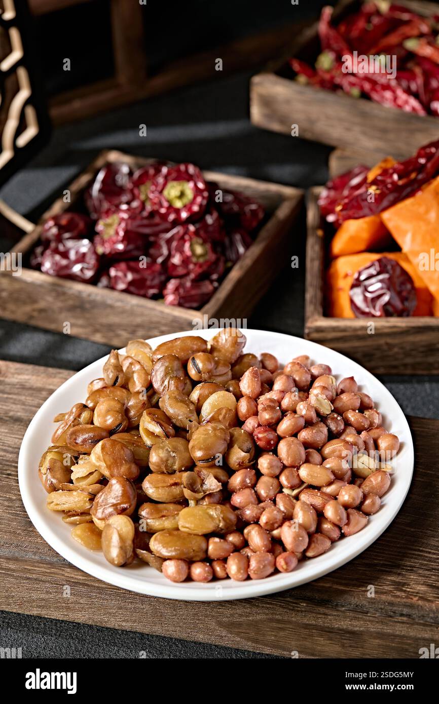 Chinese black soybeans hi-res stock photography and images - Alamy