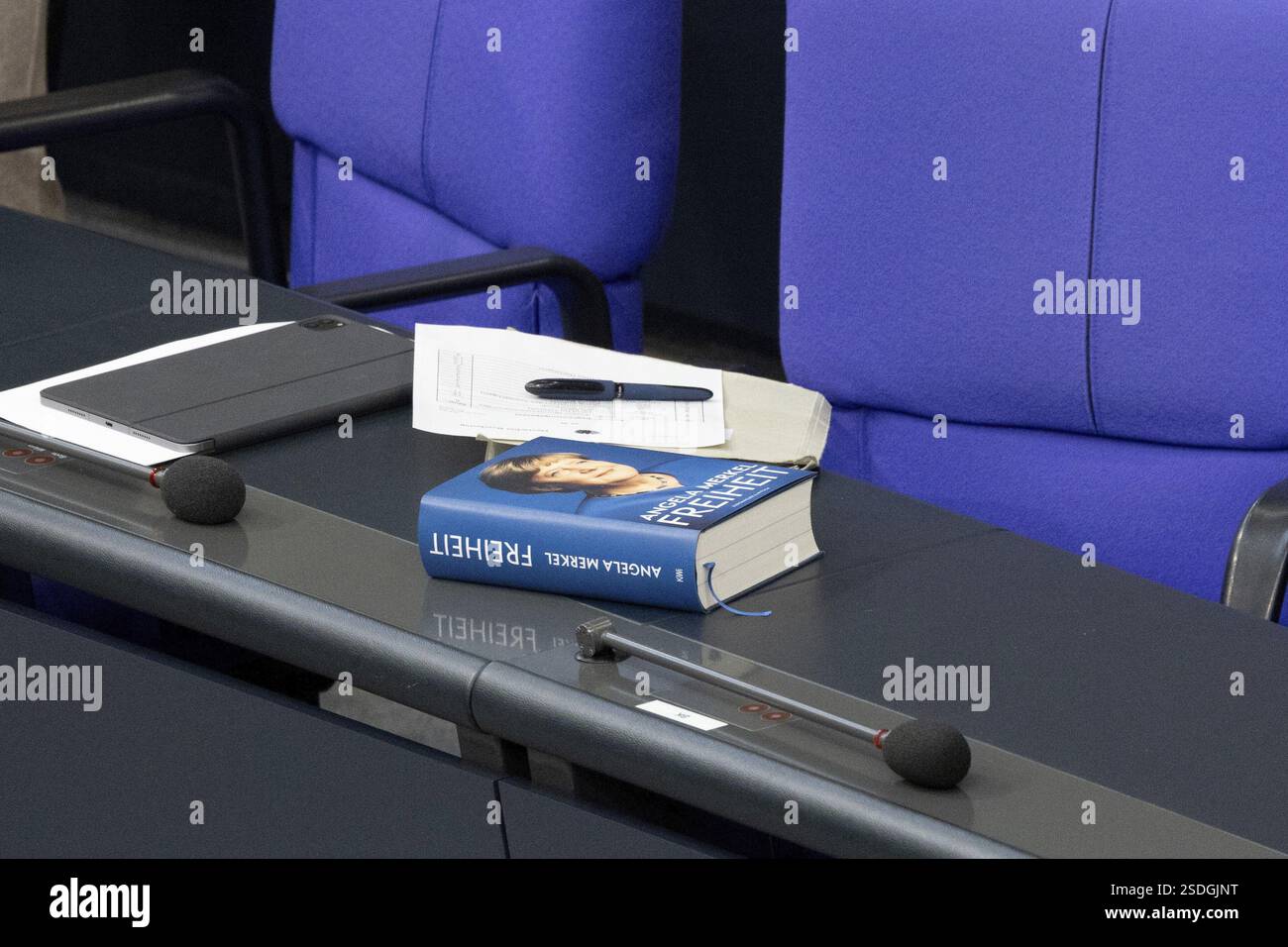 The book Freedom by former German Chancellor Angela Merkel (CDU) lies ...